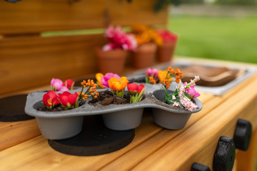 Centered Mud Kitchen with Oven and Working Sink – Wood Wood Toys
