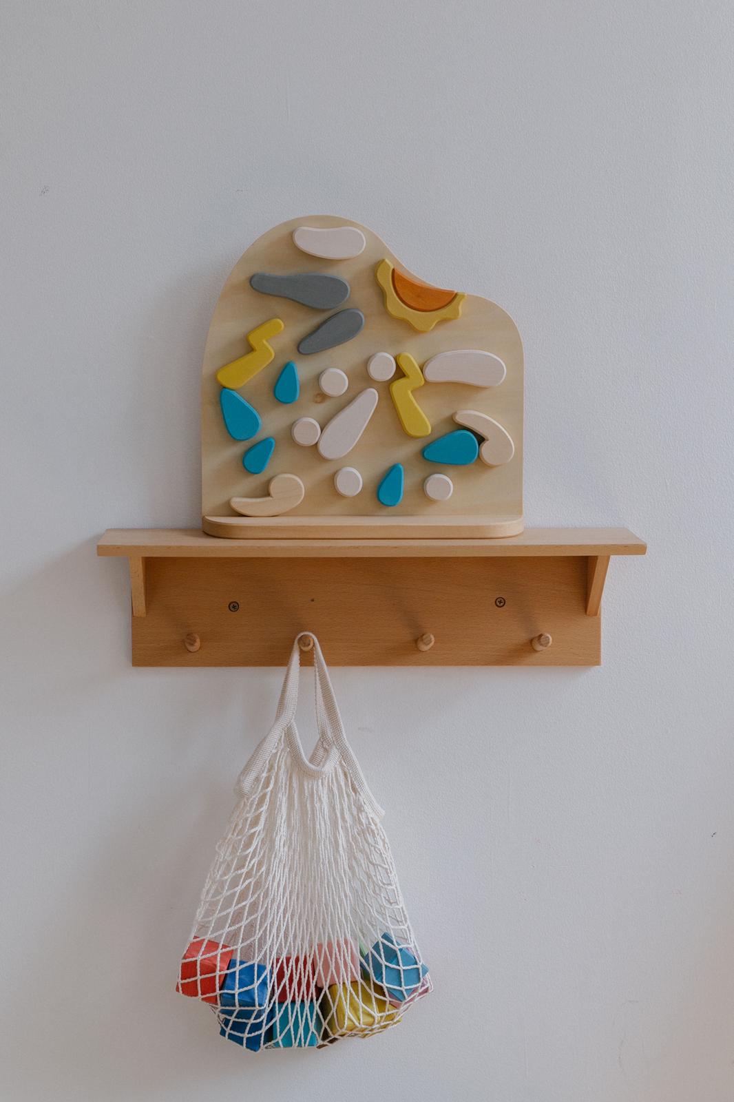 Avdar Magnetic Weather Board – Wood Wood Toys